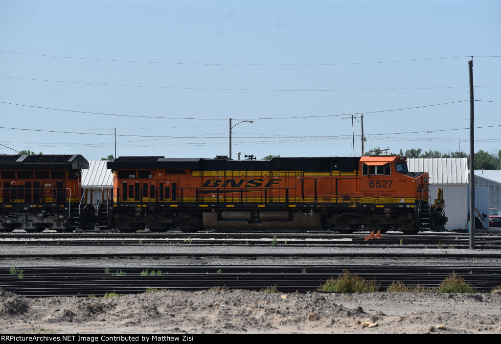 BNSF 6527